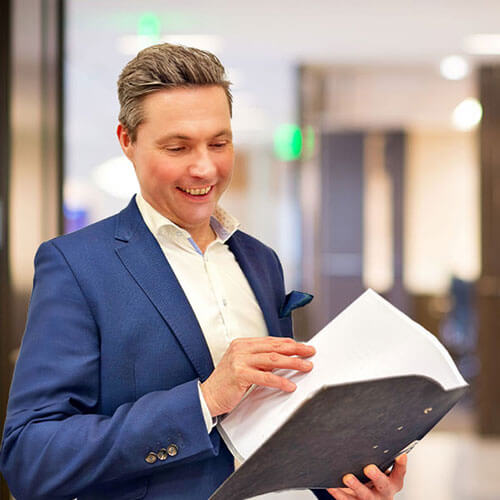 Experienced Corporate Lawyers | Tailor-Made Legal Solutions